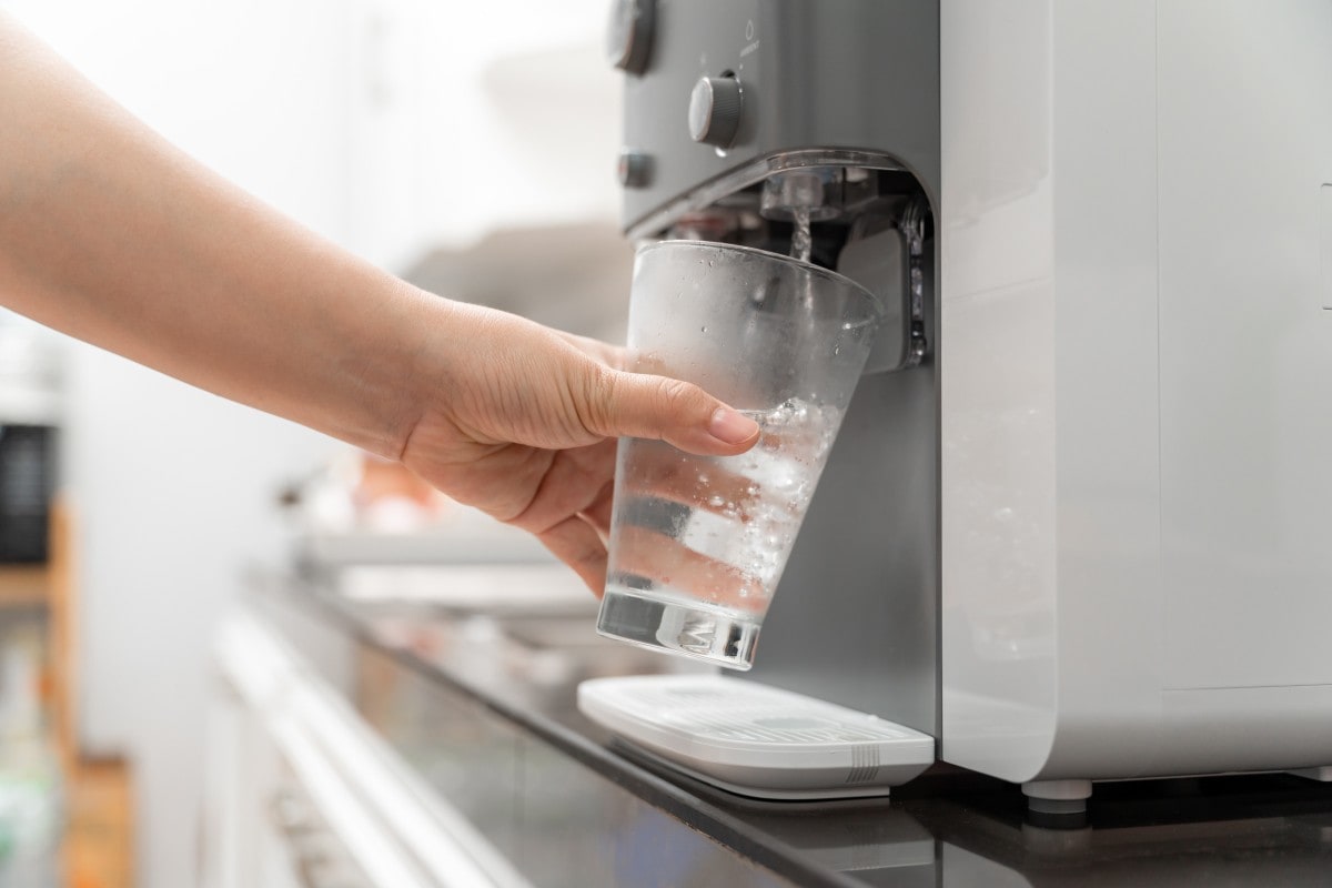 A Comparison of Water Coolers, Water Filters, and Water Taps